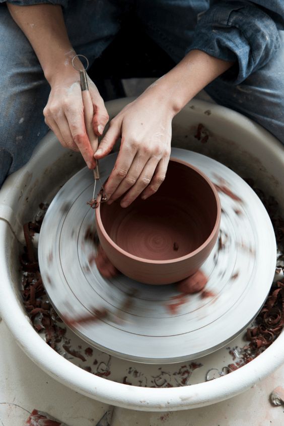 The Ultimate Guide to Mastering Pottery Trimming Techniques – CÍ OFFICIAL