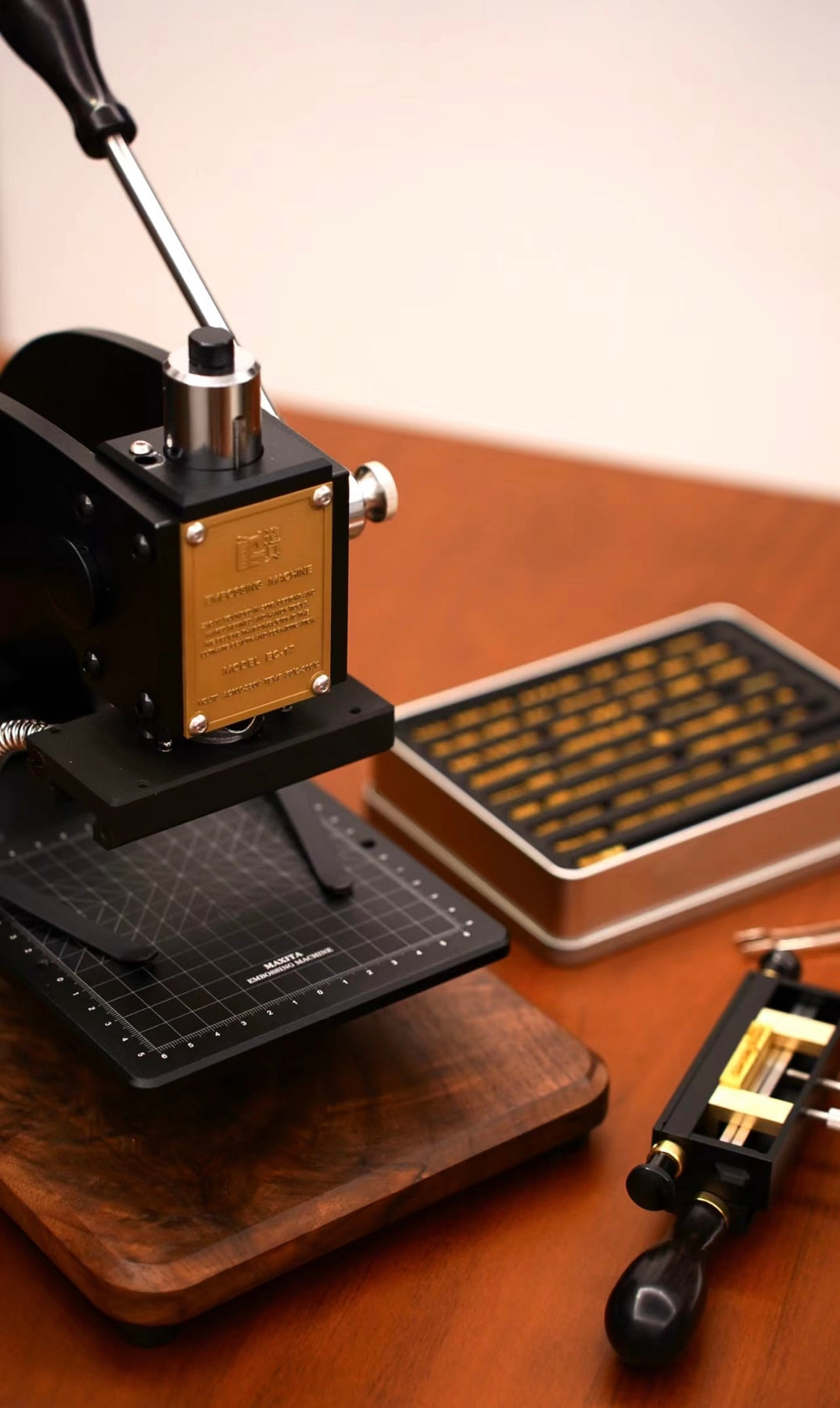 Free Shipping; Maxita Hot Foil Stamp/ Embossing Machine EC-17; Compact ...